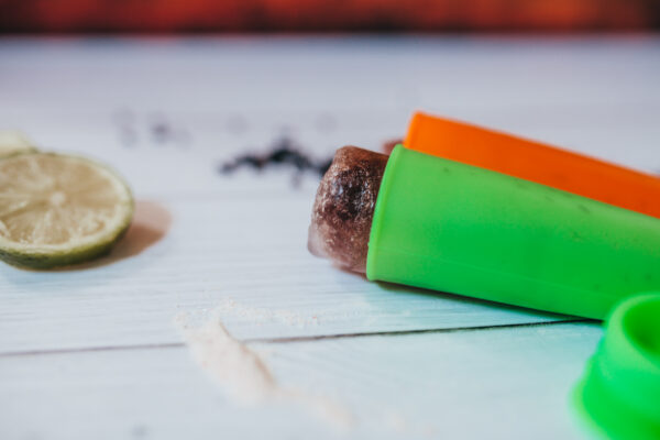 Make Your Own Elderberry Electrolyte Popsicles - Midwest Family Herbalist